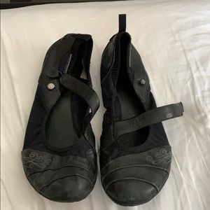 Merrell | Shoes | Merrell Flats | Poshmark